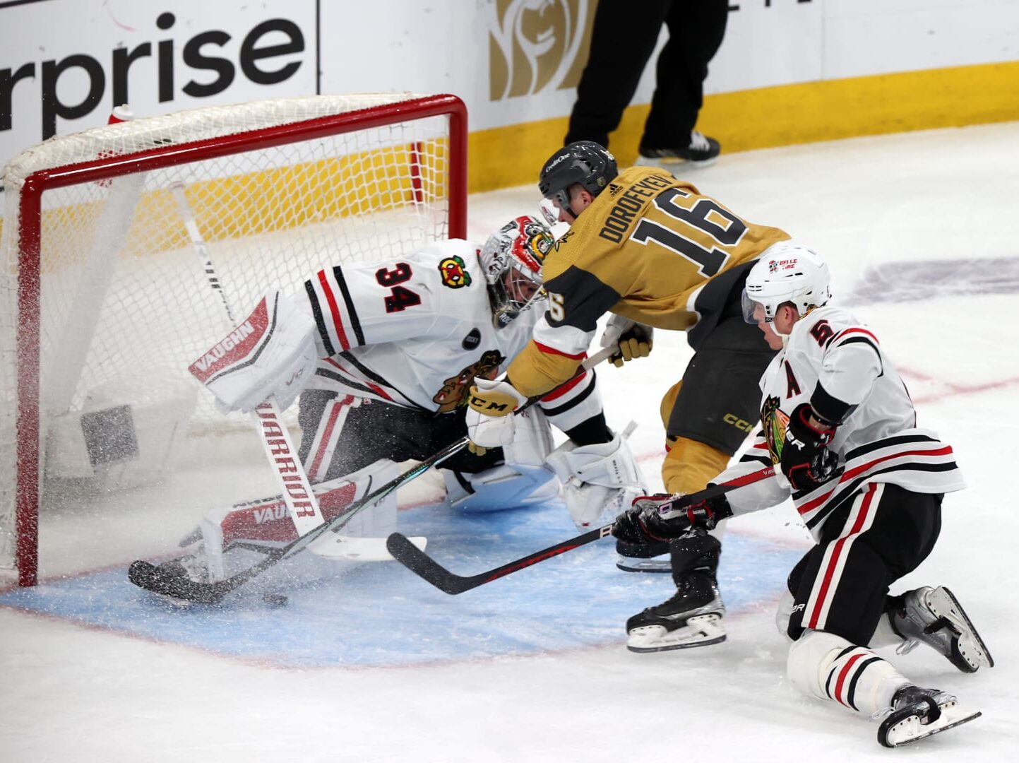 RECAP: Blackhawks roll snake eyes, lose 3–1 against Golden Knights ...